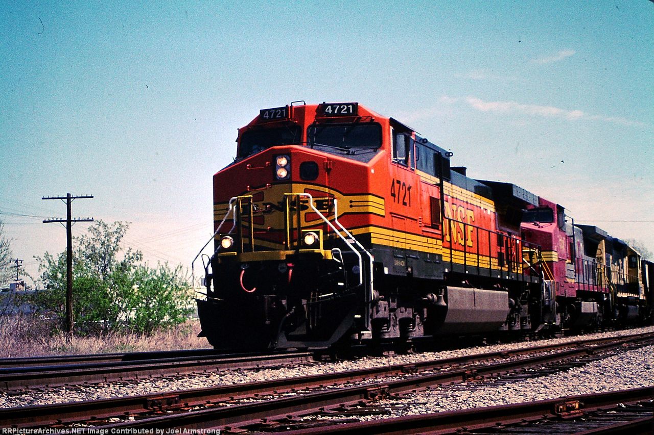 BNSF 4721